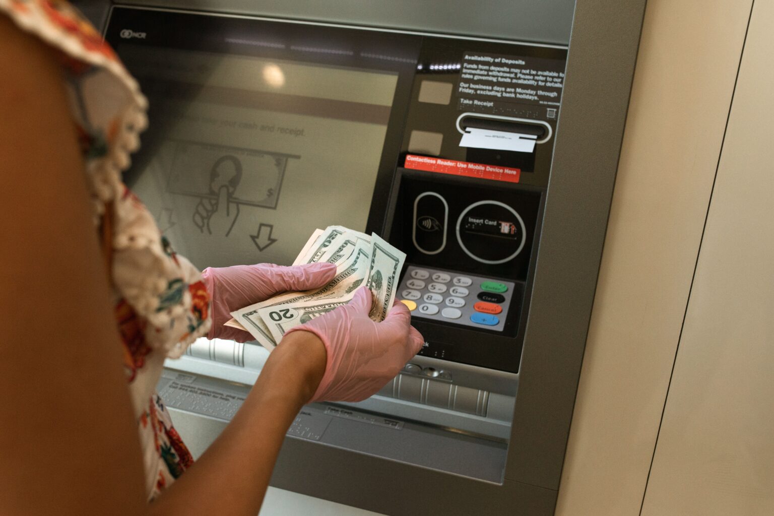 Free ATMs Around The World (Updated 2024) - Jayflyer